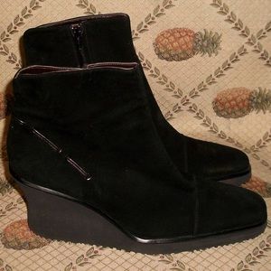 Armando Pollini Italy | Shoes | Nwot Armando Pollini Design Black Suede ...